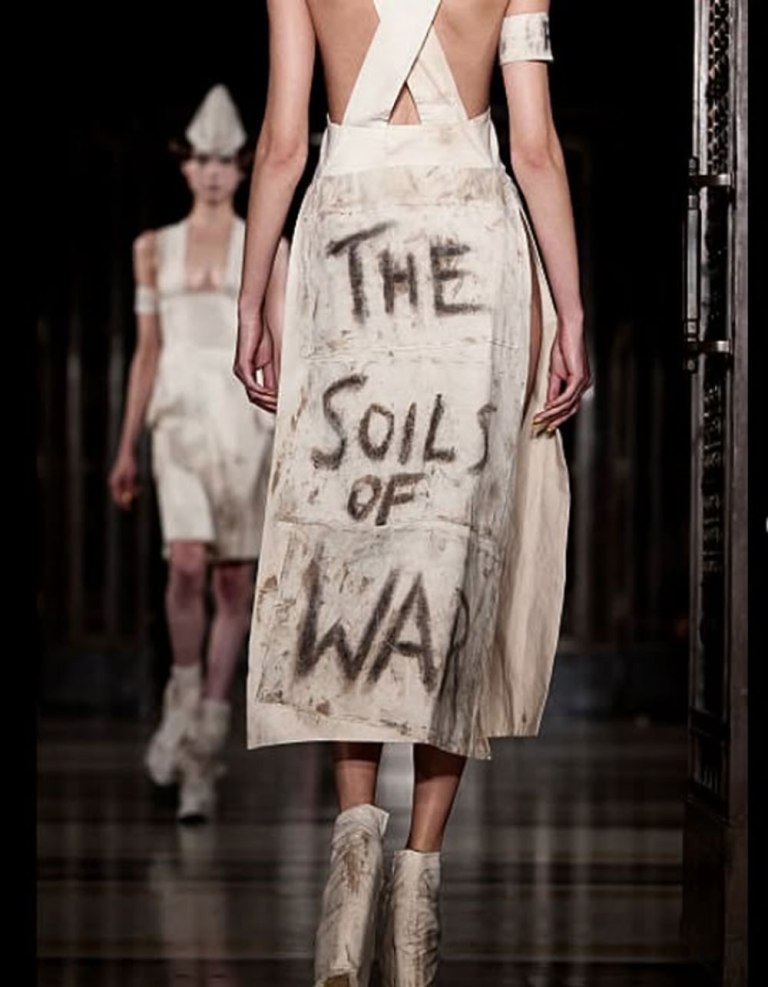 ORGAN: Sad sad news today, the legendary Scottish fashion designer and ...